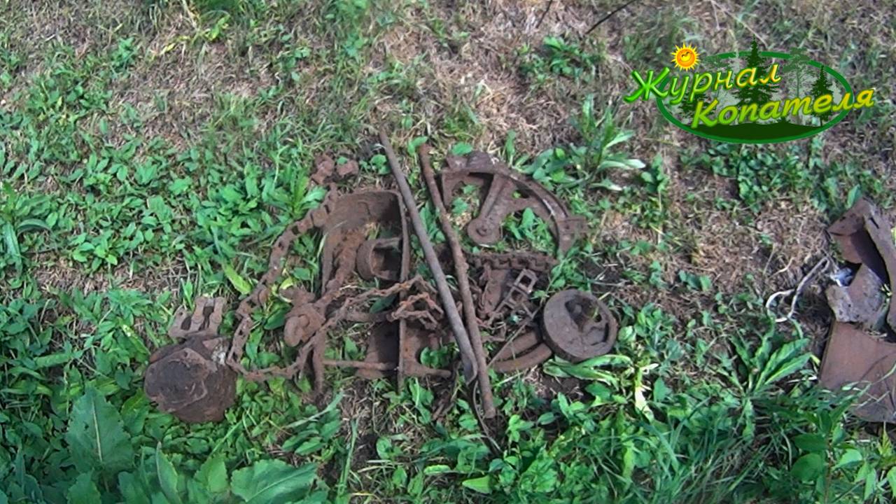 ОГО! НАШЕЛ МНОГО МЕТАЛЛА РЯДОМ С ФУНДАМЕНТОМ! Коп металлолома