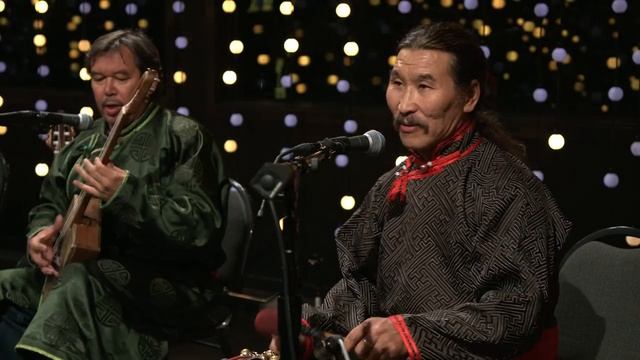 Huun‐Huur‐Tu - "Aa-Shuu Dekei-oo"