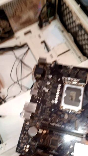 КАК СОБРАТЬ ПК ДОМА САМОМУ. ВСЁ ОЧЕНЬ ПРОСТО! #short#каксобратьпк