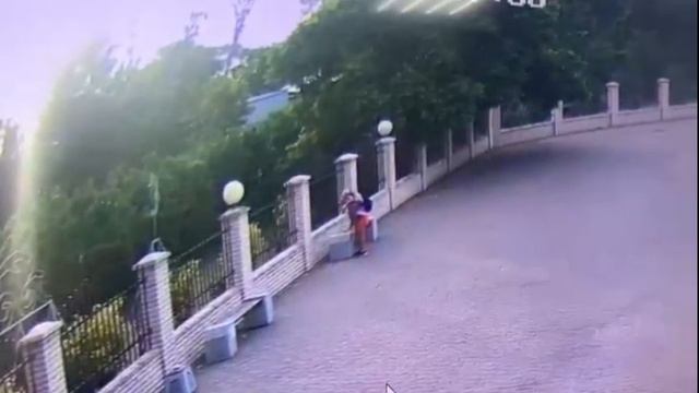 Анапские полицейские по горячим следам задержали подозреваемую в краже телефона