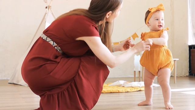 Фотосессия на годик для маленькой девочки