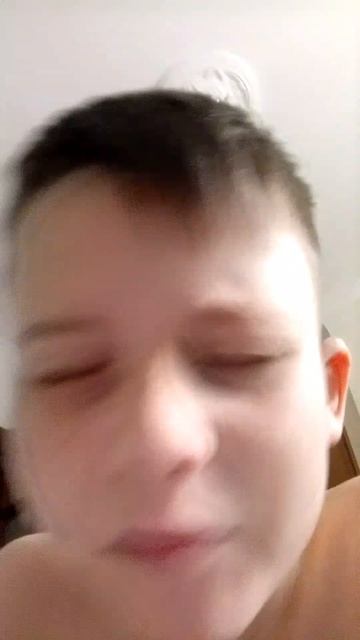 когда искал в интернете крутую музыку но тебе выпало это