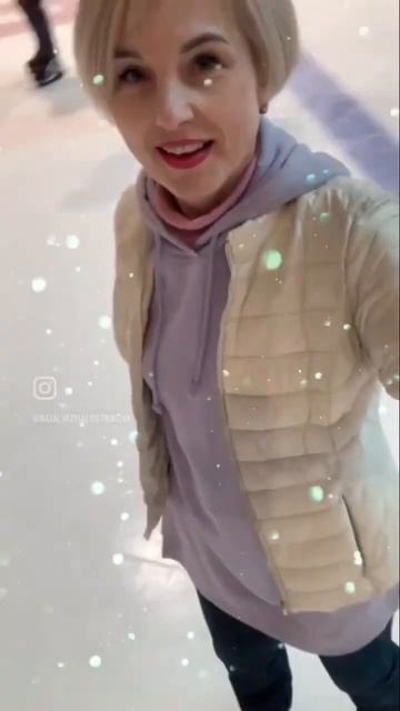 Прежде чем любить, научись сама с собою жить) Утром, просыпаясь говорить: «Ты прекрасна» #любитьсебя