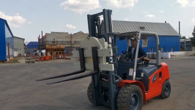 Вилочный погрузчик HELI CPCD50 с ротатором