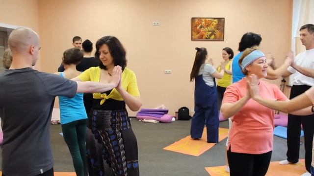 Парные практики на семинаре по Ньяса йоге 02.07.2017г. Санкт-Петербург.