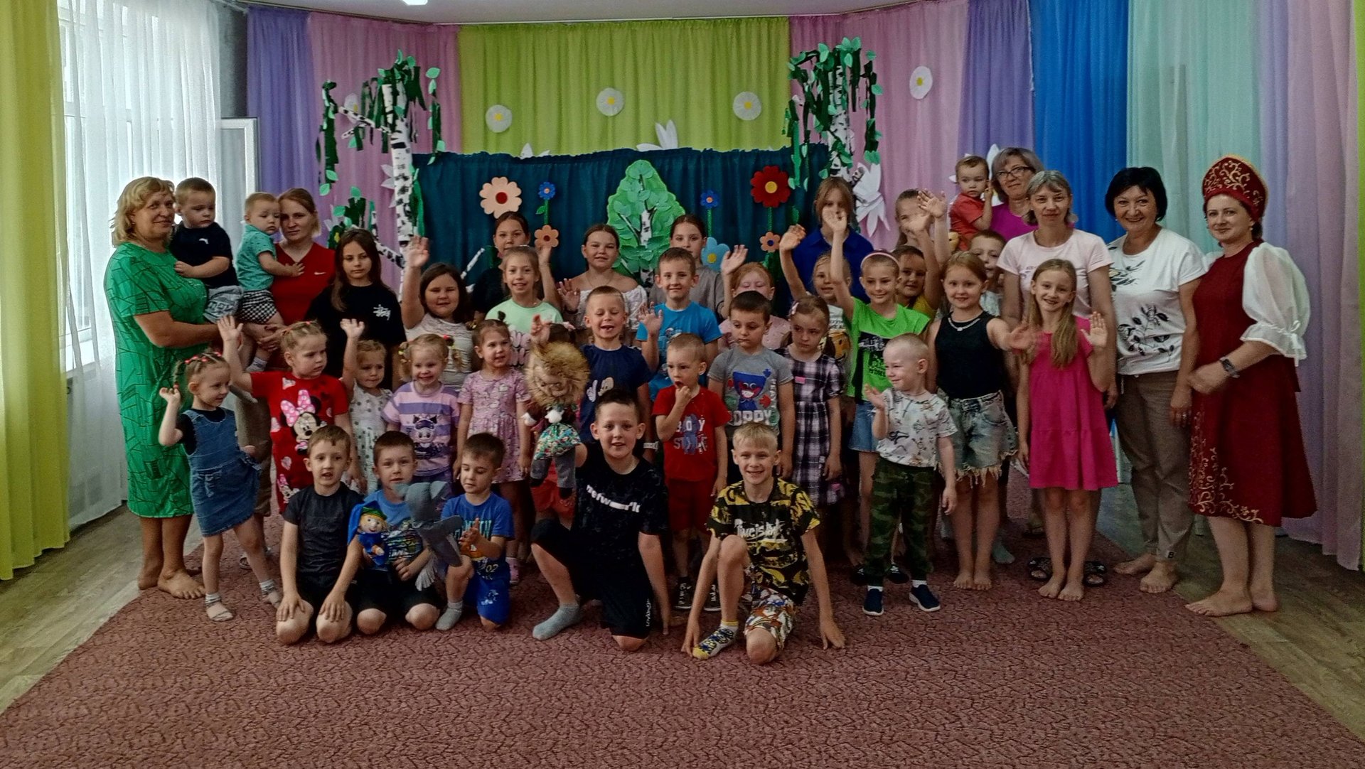 Кукольный спектакль «Как лиса волка судила» п. Хрящеватое  («Театр на колесах «Сказочный рейс»)