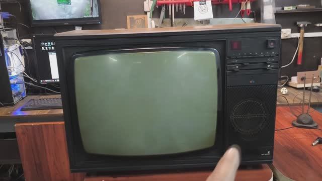 РАЗБОРКА ТЕЛЕВИЗОРОВ САДКО и МАЛЕНЬКИЙ КУХОННЫЙ ТЕЛЕВИЗОР ЛТЕ