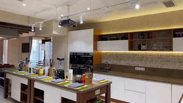 Видео экскурсия по залу №3 в Кулинарной студии "Вкусотеррия"