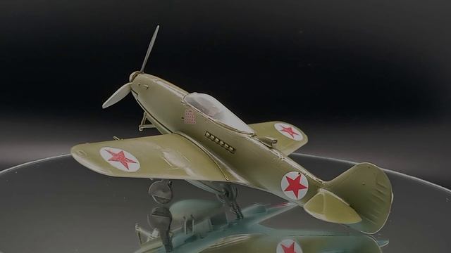 РАБОТА #8 - Американский самолёт "Аэрокобра"