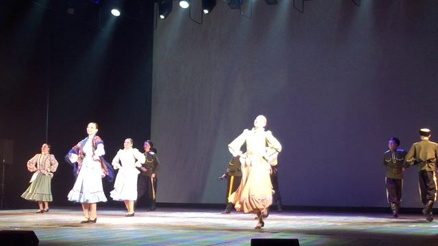 Танец "Казачий пляс"