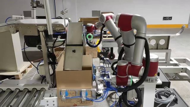 Упаковка коботом Jaka, 1