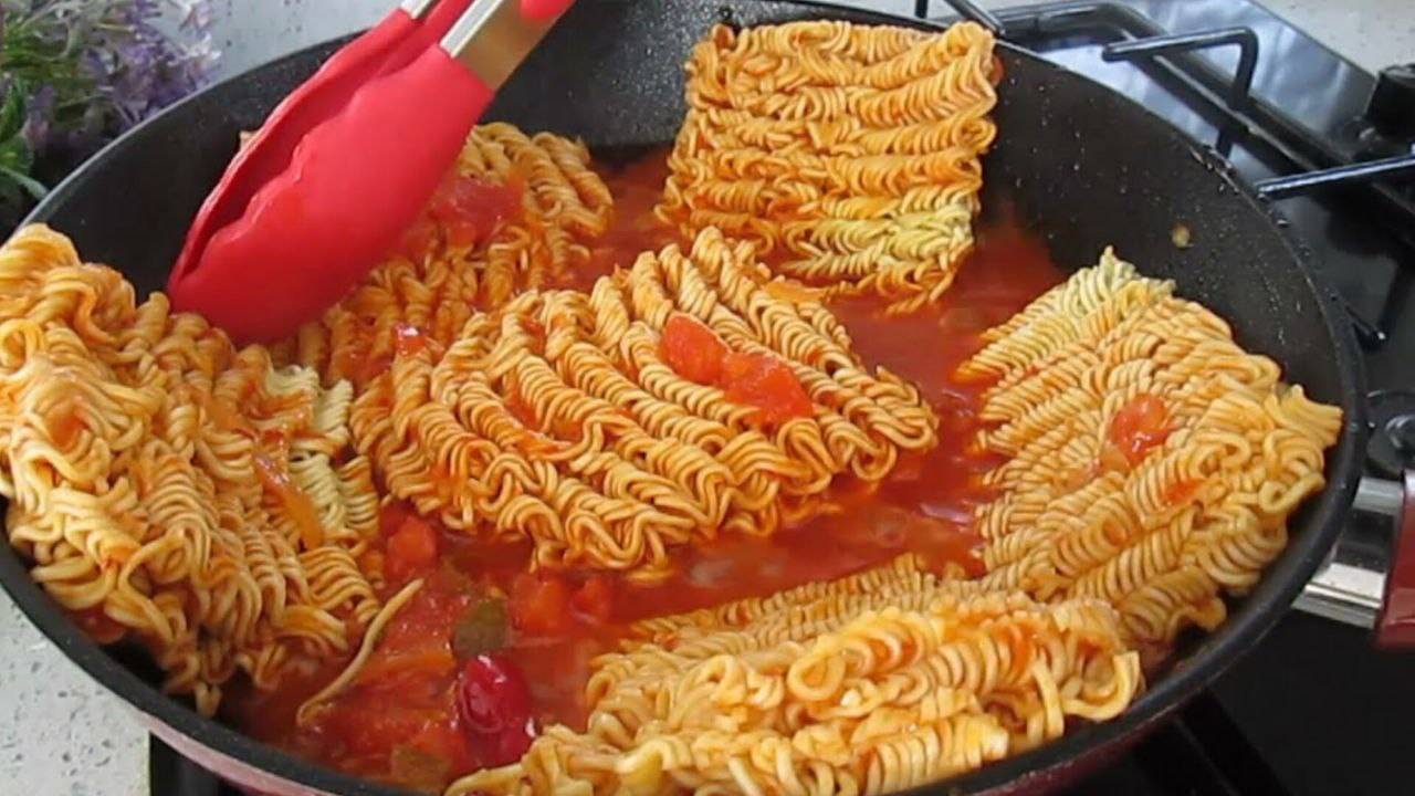 Новый вкус лапши быстрого приготовления! Теперь буду готовить только так! захватывающий ужин!