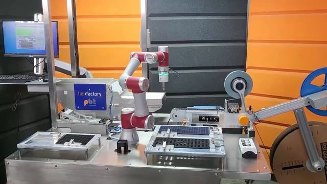 Сортировка коботом Jaka, 2