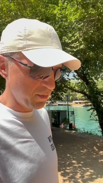 Ювелирные украшения за границей не стоит покупать.