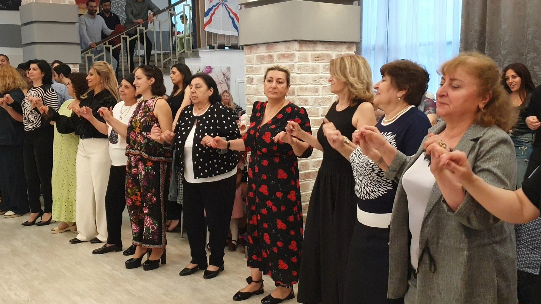 Ассирийцы 🔵⚪🔴 Духрана д Мар Зайя в Москве 🎊🙌🙏🏻