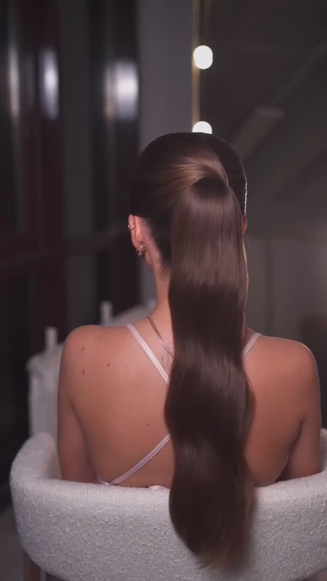 Повторяй с нами гладкий хвост, который выбирают все стильные девушки