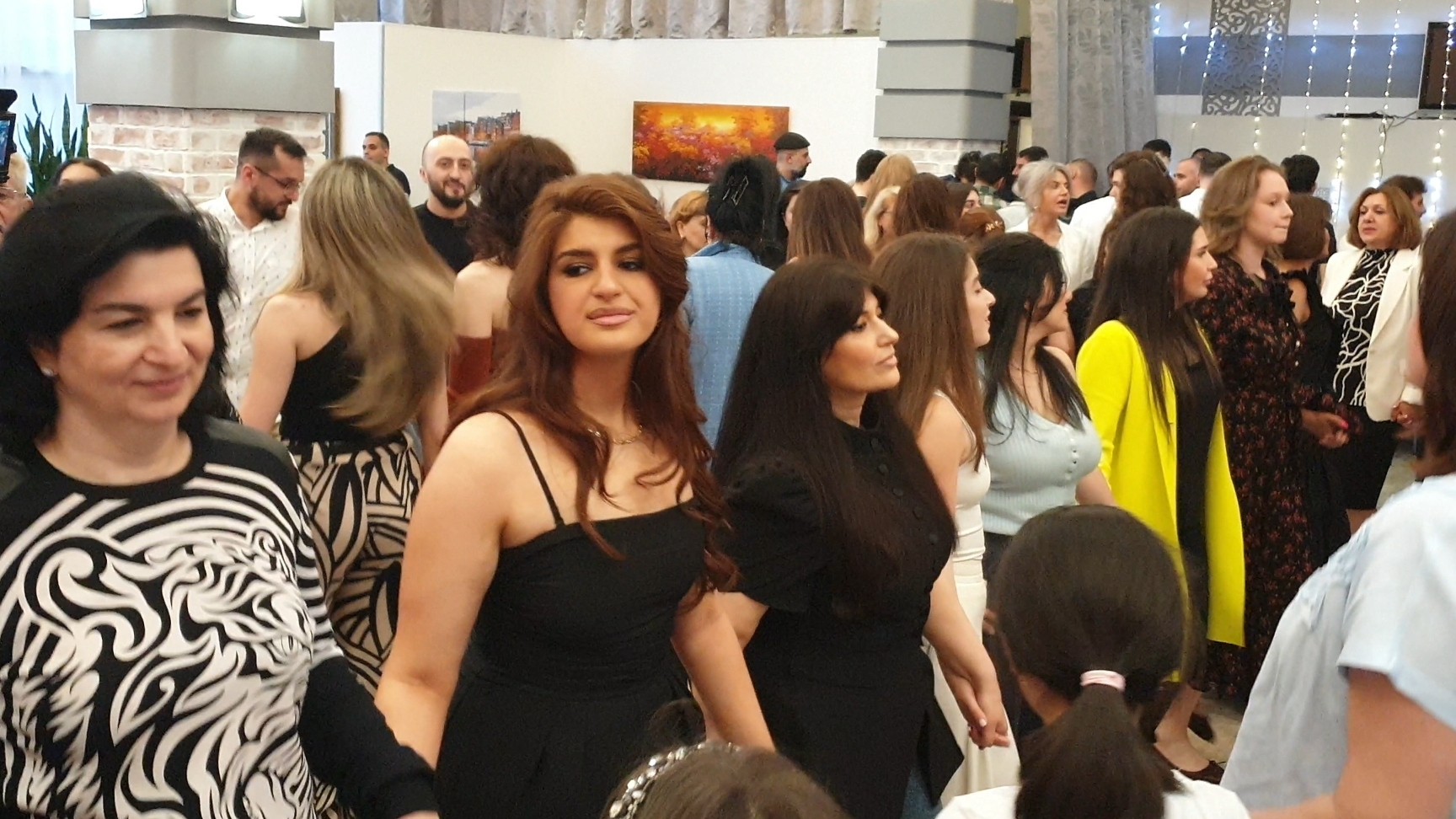 Ассирийцы 🔵⚪🔴 Духрана д Мар Зайя в Москве 🎊🙌🙏🏻