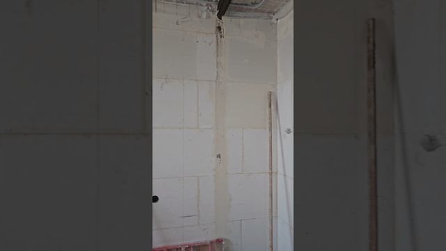 Осматриваю квартиру в которой будем делать капитальный ремонт