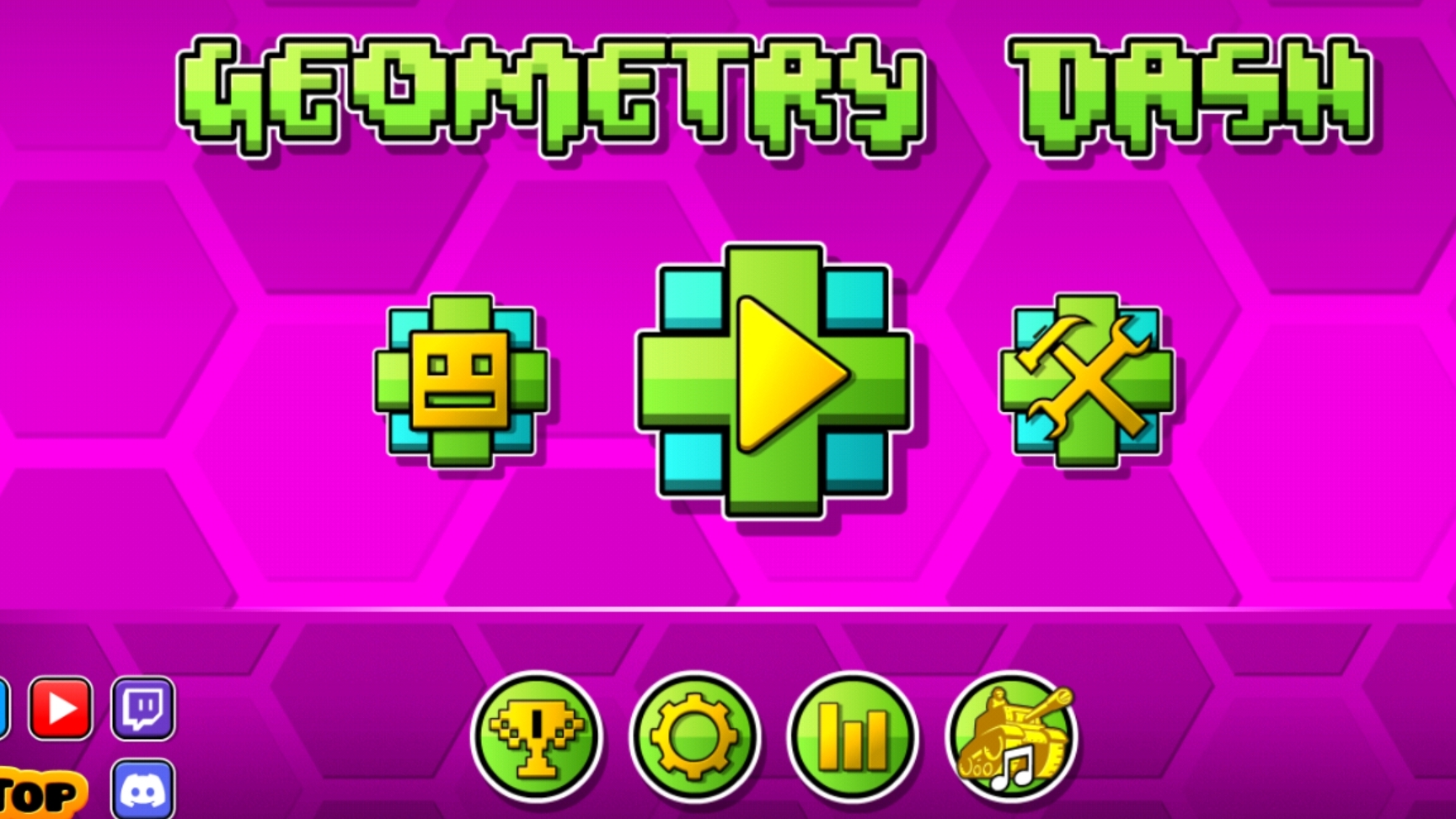 Играю в geometry dash. Прохожу все уровни.