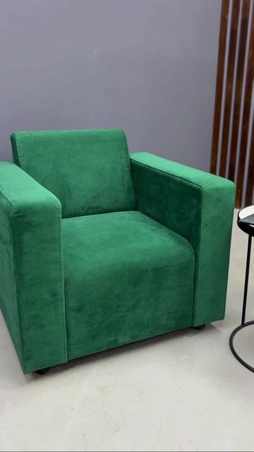 Кресло Plug-in c подлокотниками