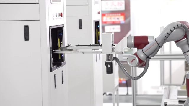 Обработка коботом Jaka, 1