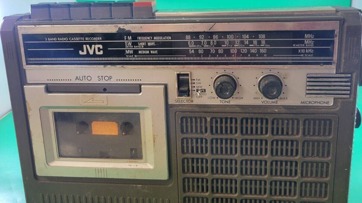 3-полосный кассетный радиомагнитофон JVC RC-204 JW-Сингапур-1975-год