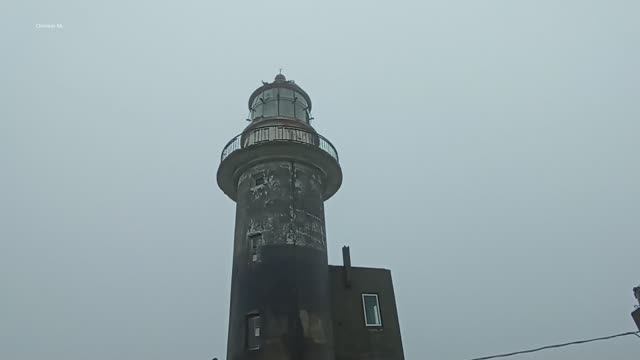 Путешествие на остров Шикотан. 9 часть. Поднялись на маяк Шпанберга.mp4