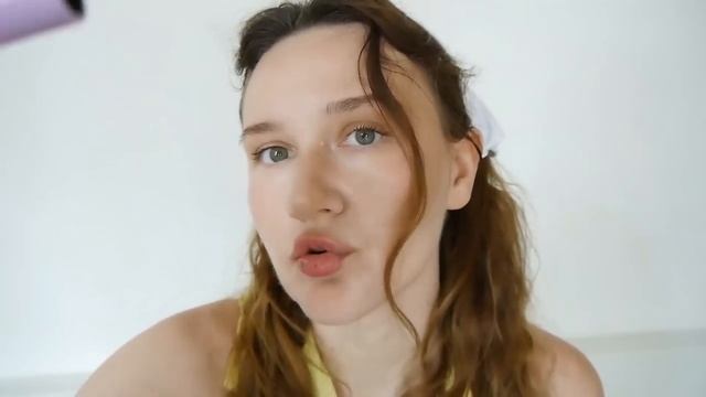 АСМР СТРАННЫЙ КОНСУЛЬТАНТ СОЖРЁТ ТВОЮ КОСМЕТИКУ👀