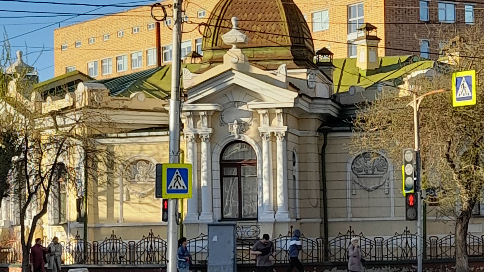 20250617_181742_001 Ходили с подругой на выставку картин Валентина Серова