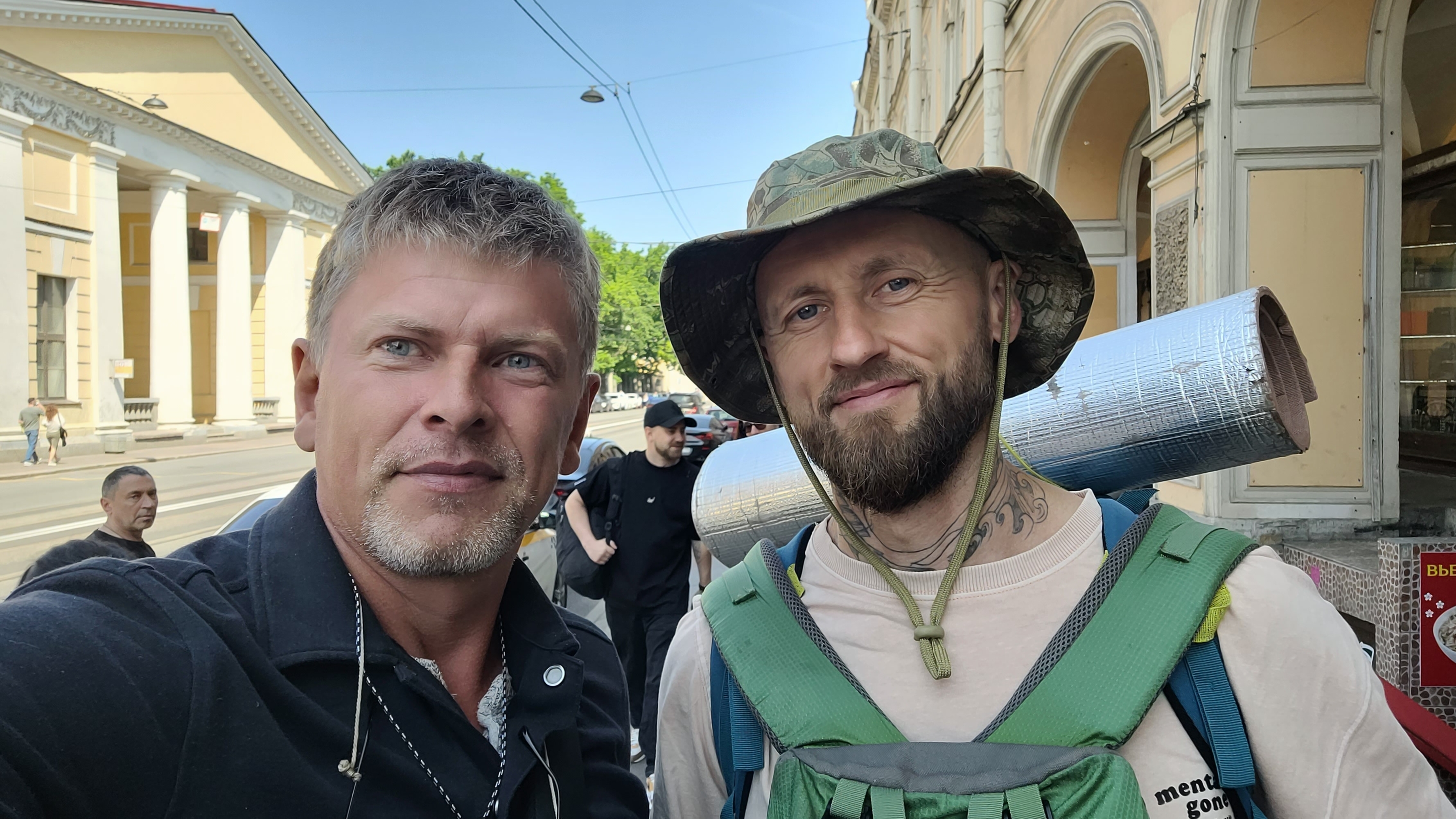 Погуляем по солнечному Питеру Жаркое лето 2025 Идем к Василеостровскому рынку