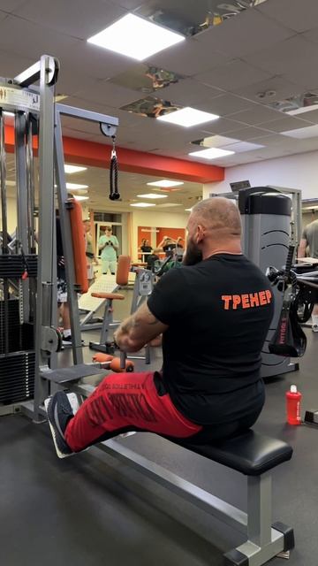 Тяга горизонтального блока