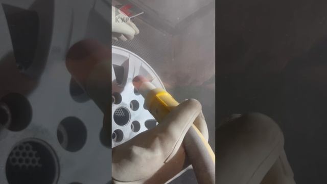 Песочим алюминиевые диски в пескоструйной камере Курс #automobile #welding #sandblasting