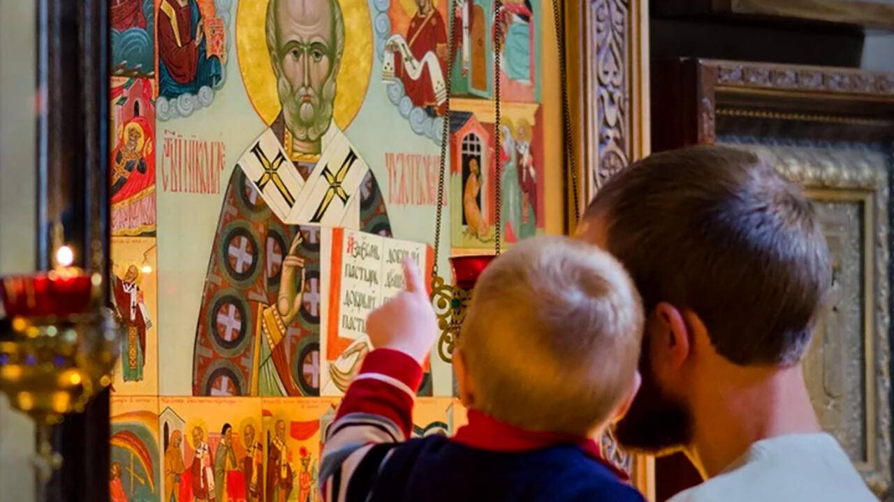 Детский патерик на русском жестовом языке №17 ("Учись прилежно")