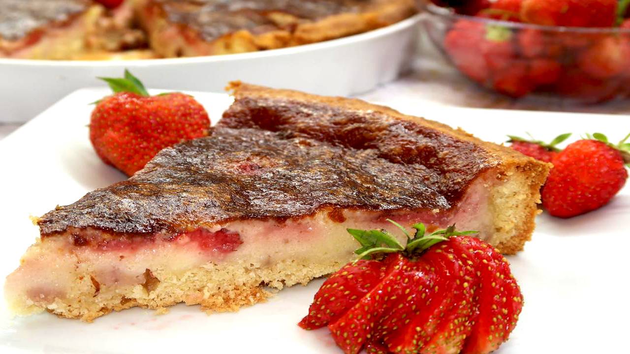 Заливной Пирог С Клубникой. Он Просто Тает Во Рту!