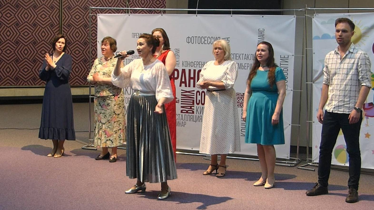 Концерт «Кто тебя выдумал, звездная страна» вокальной студии «Бельканто» (детские песни)