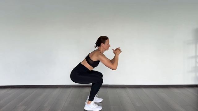 Упражнение: Приседания с паузой