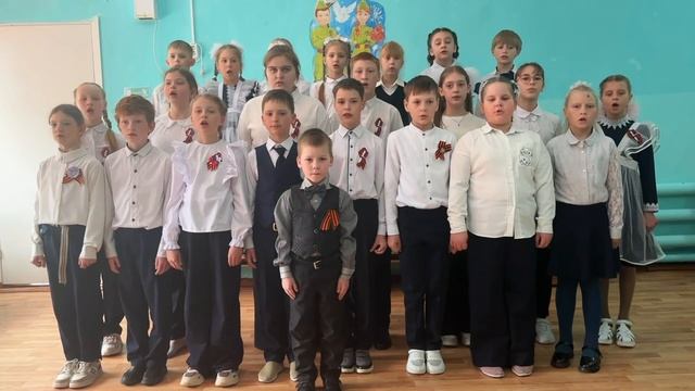 3. 1-4 классы МБОУ Пудовская СОШ - "И всё о той весне" (подноминация "Коллективное творчество"