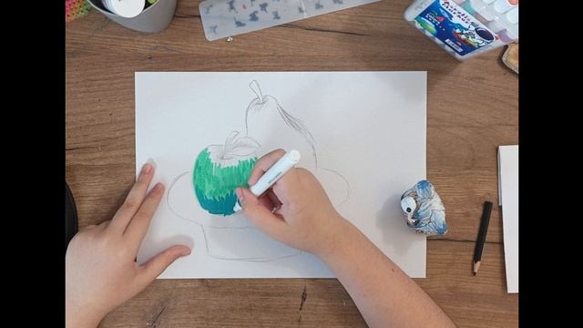 Как рисовать яблоко и грушу