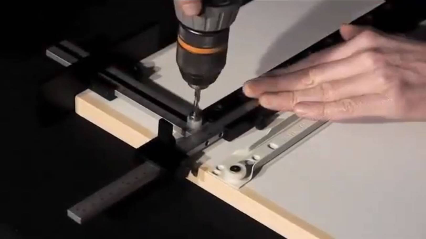 Т-образный кондуктор PMT111 для сверления