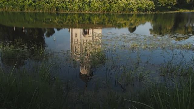 Покров на Нерли - возле церкви и вид из окна поезда.