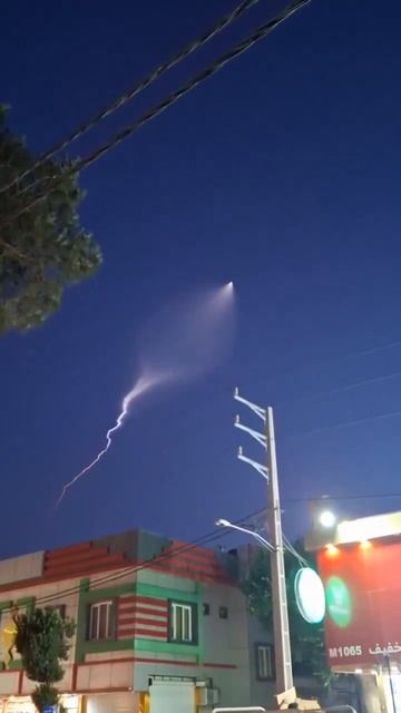 Пуск ираном сверхтяжёлой, баллистической, твердотопливной ракеты «Sejjil-2»