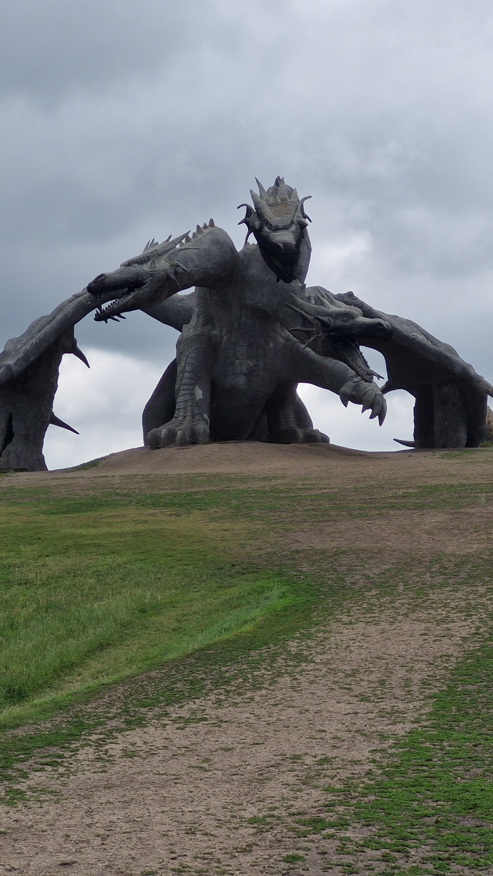 Змей Горыныч на Кудыкиной горе в Липецкой области