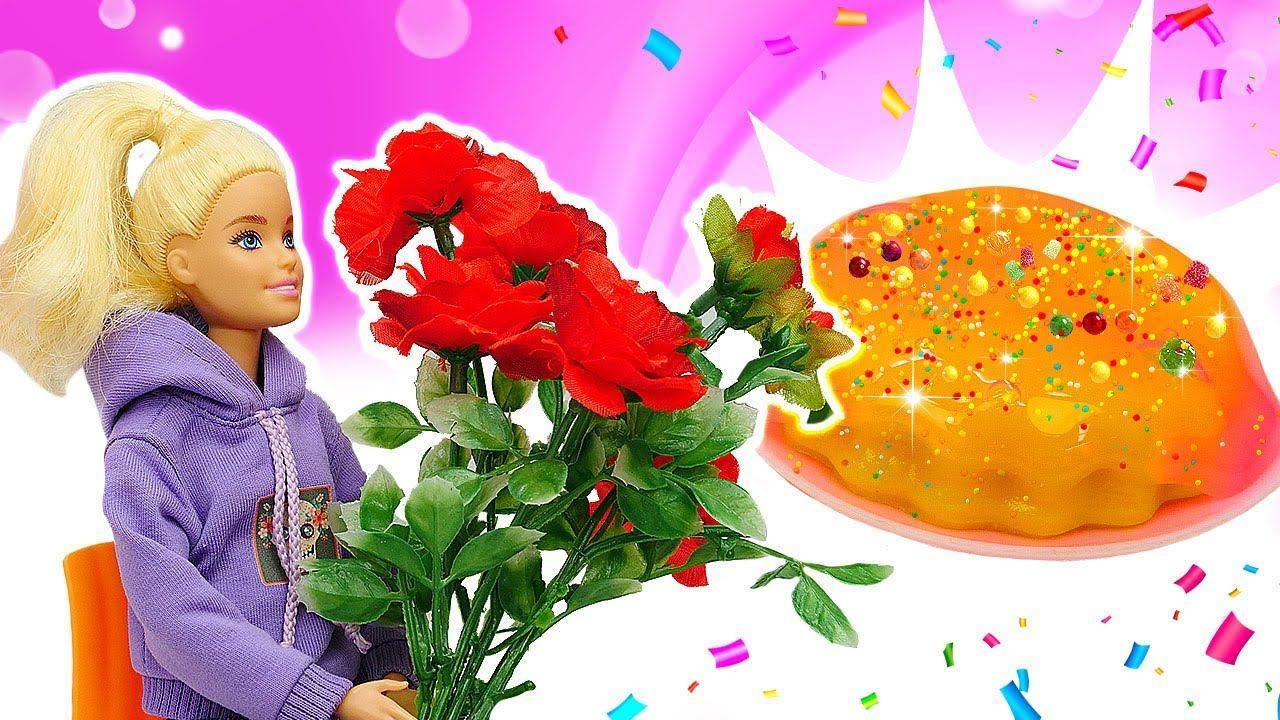 Пирог на День матери для Барби! Игры дочки матери в куклы для девочек