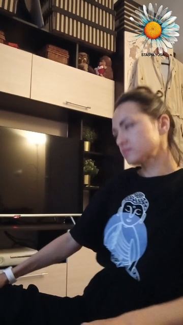 #SHORTS | #ЗдороваяСпина #Йогатерапия #ЙогаДляСпины