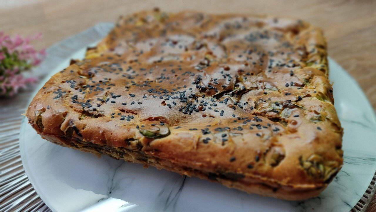 Заливной пирог со щавелем и шпинатом. Просто и вкусно