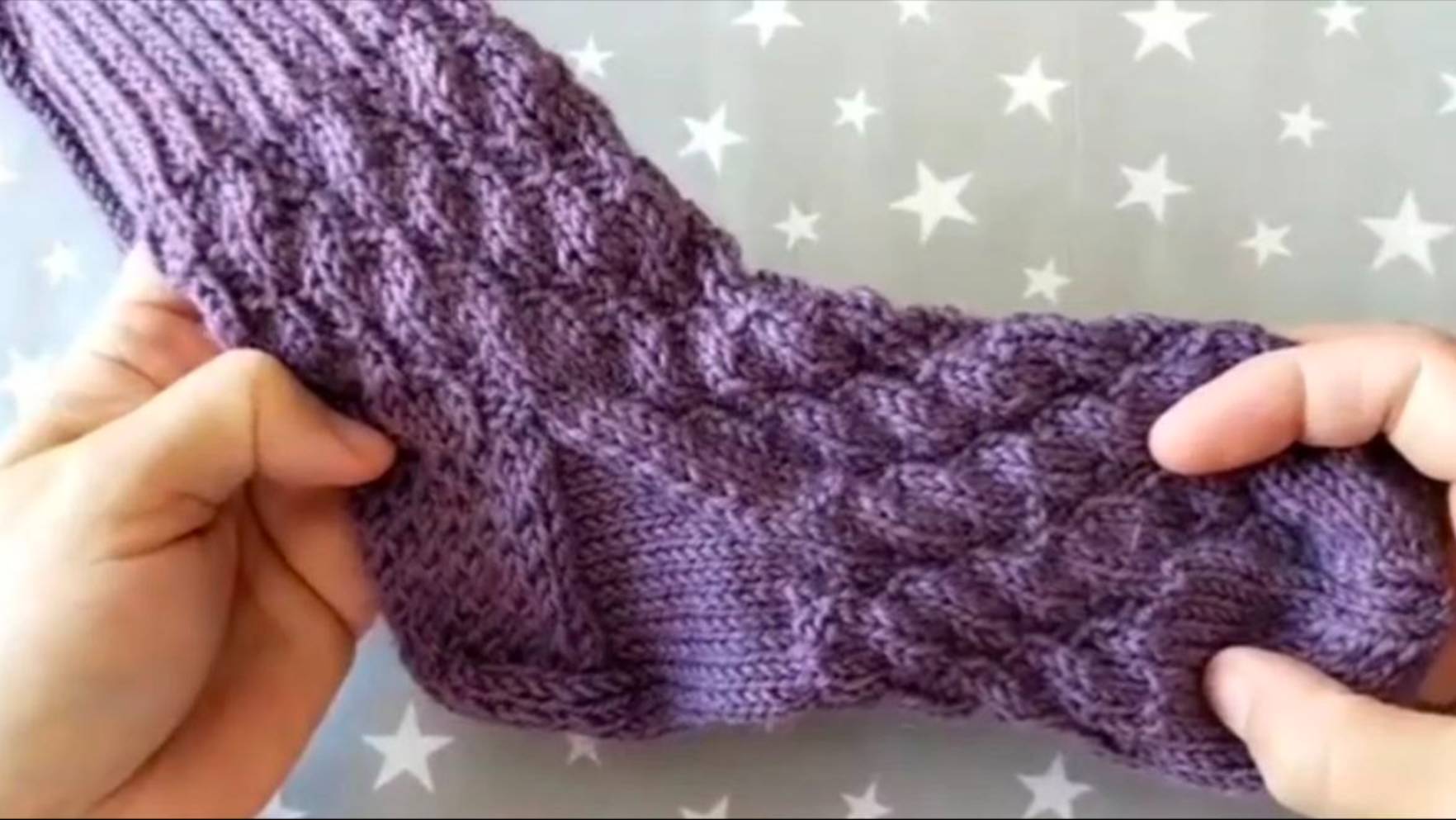 Волна из толстушки / Носки вяжутся за один день / Лицевые и изнаночные / узоры спицами схема.