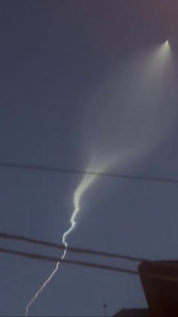 Полёт Иранской ракеты по Израилю.