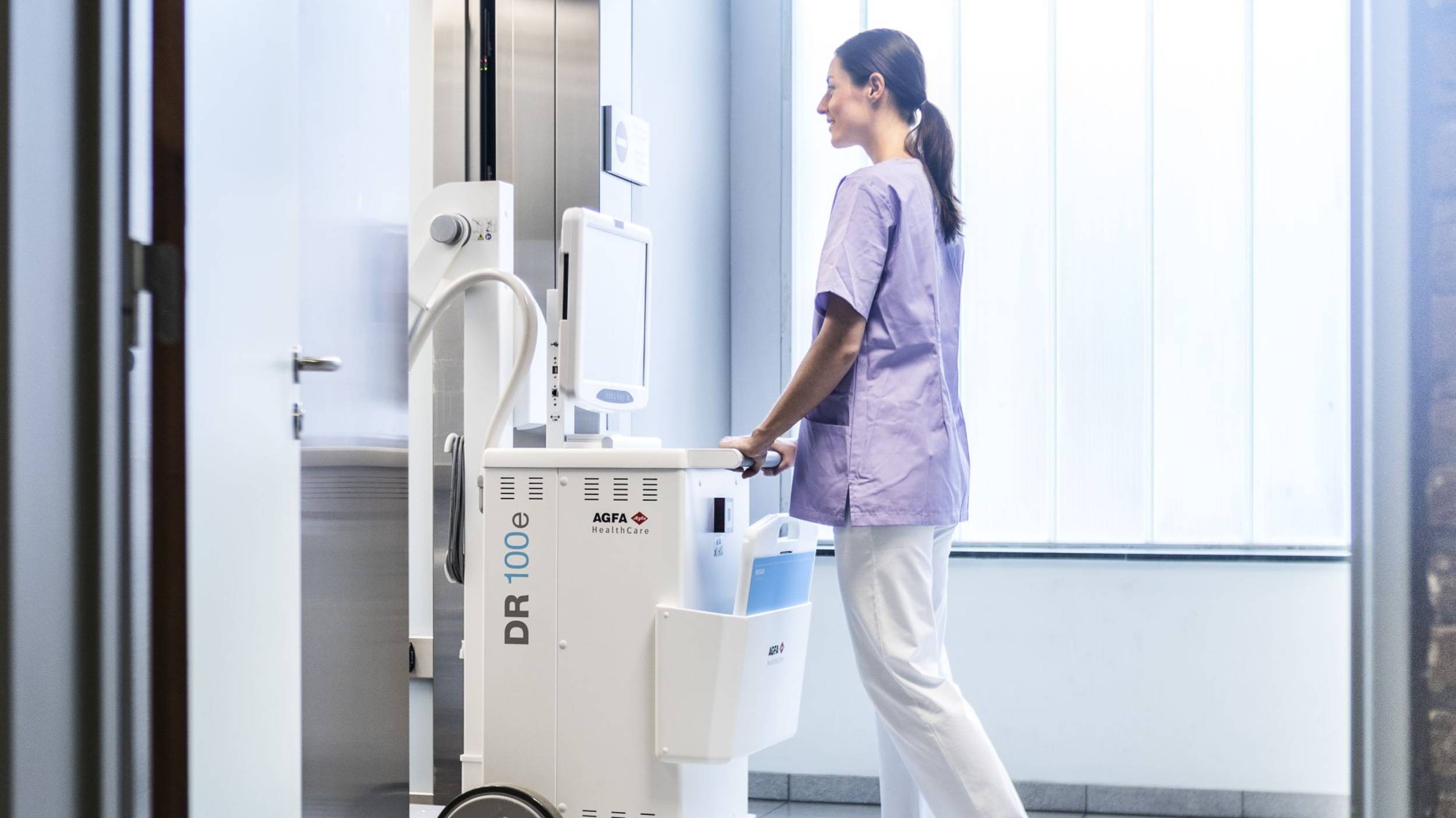 Мобильный рентгеновский аппарат AGFA DR 100e