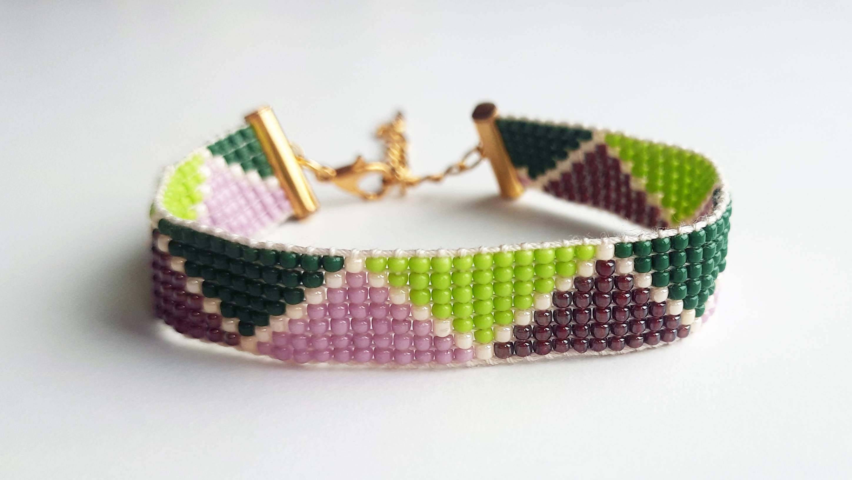 Браслет из бисера : Треугольники большие