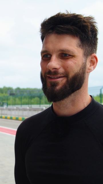 Мы видим их в гонках, восхищаемся пилотированием, радуемся победам 😍